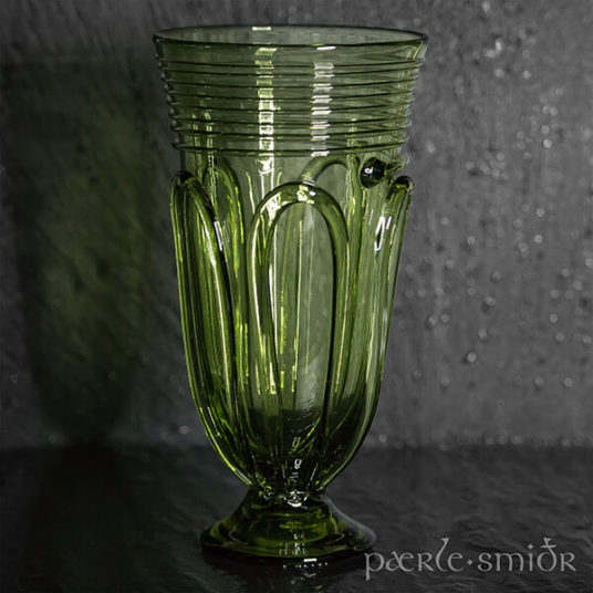 Snartemo-Becher klein – pærle·smiðr